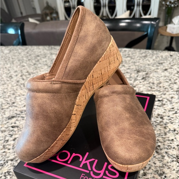 Corkys | Shoes | Corkys All Day Tan Clog Nib | Poshmark